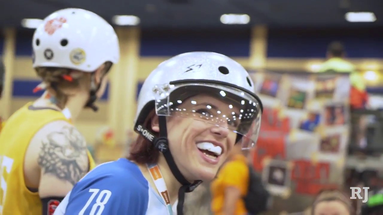 People from all over the world attend RollerCon 2018 - YouTube