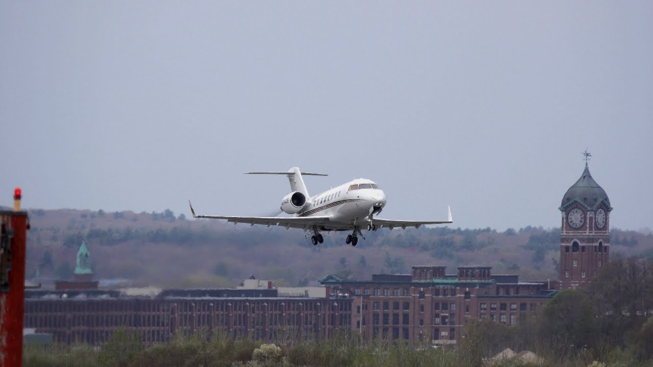 Plane Spotting NetJets Bombardier Challenger Take Off [4K Video] - YouTube