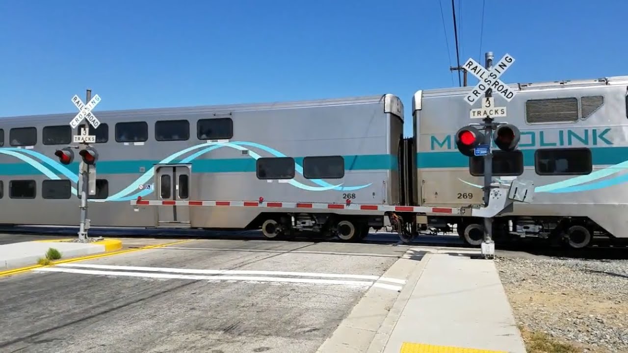 Metrolink 889 Southbound, Lakeland Road Railroad Crossing, Santa Fe ...