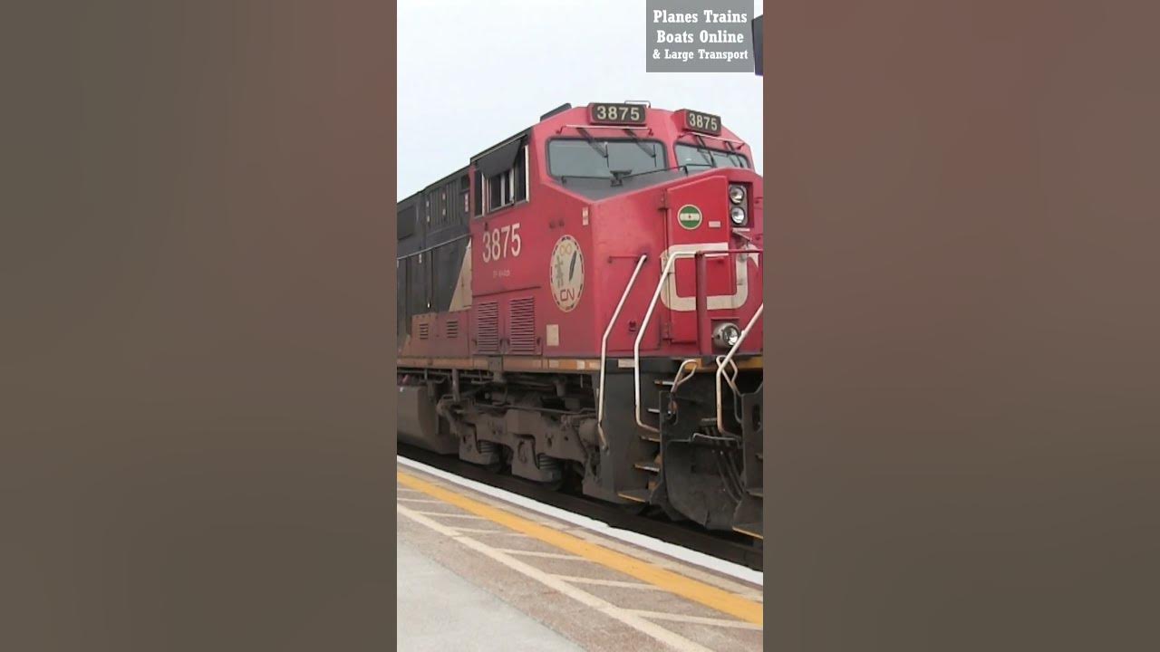 #shorts CN M301 Manifest Train CN 2854 & CN 3875 Locomotives Strathroy Sub #railfans - YouTube