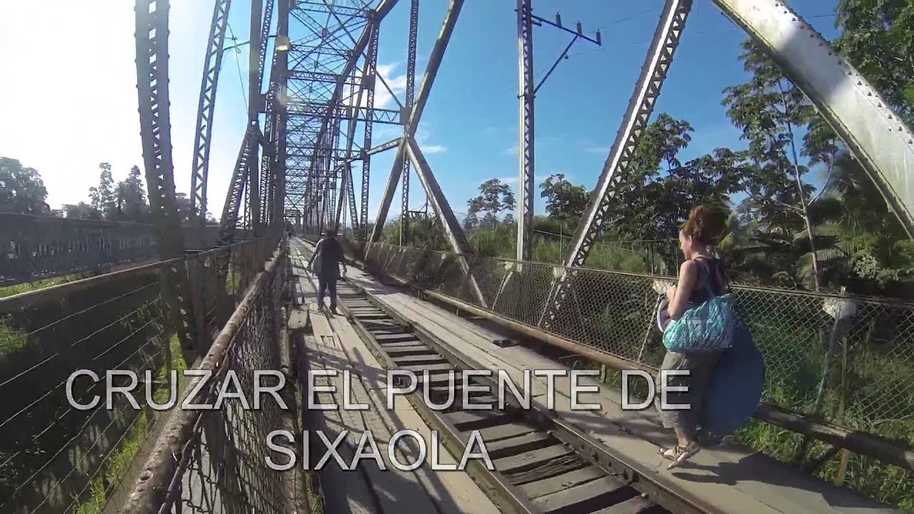 Paso de la frontera de Costa Rica con Panamá por Sixaola - YouTube