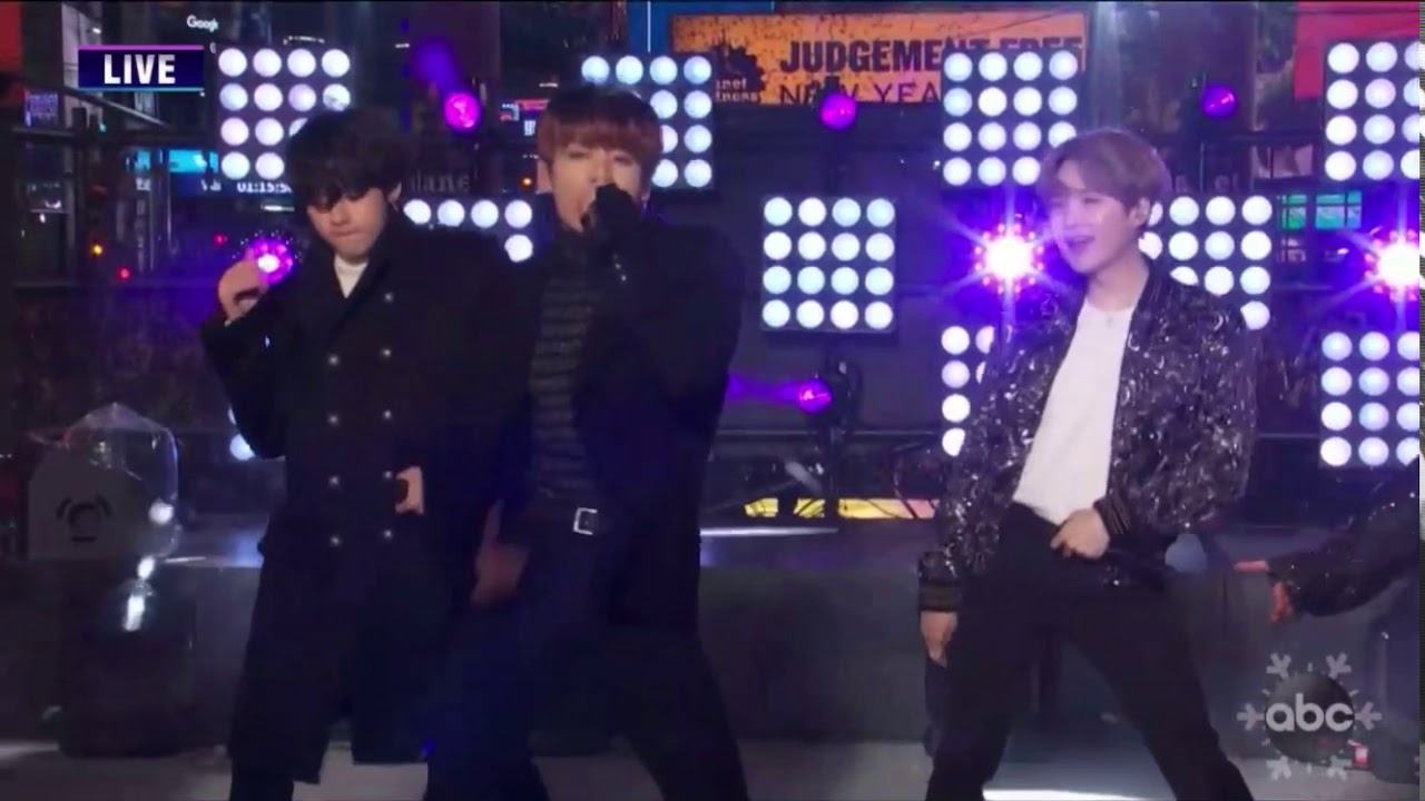 BTS time square boy with luv performance - YouTube