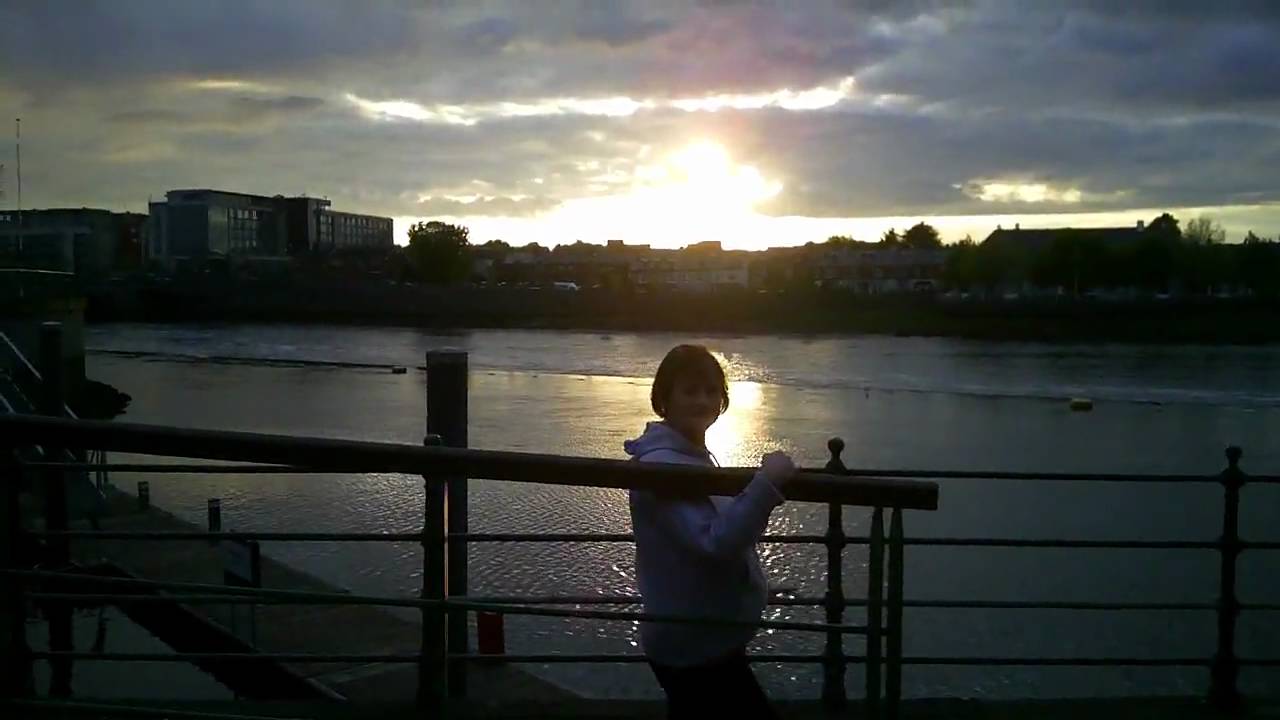 Sunset over Limerick city on the river Shannon - YouTube