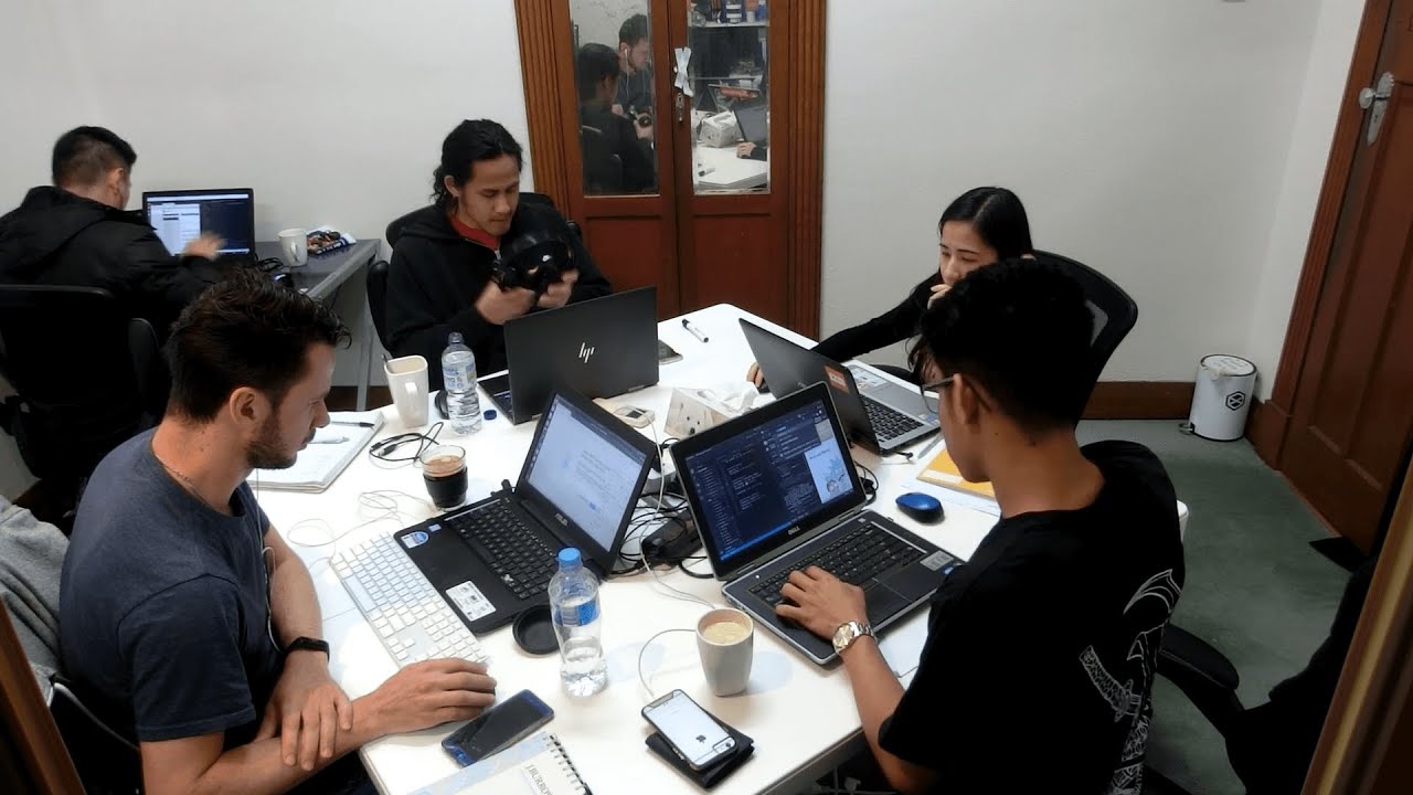 Day in the life of a Software Engineer | Perth, Australia - YouTube