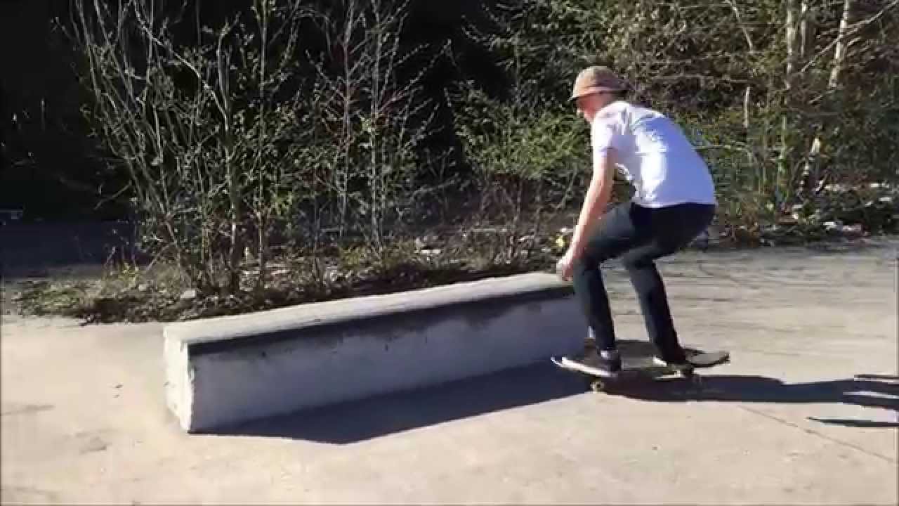 THE MOON // DIY SKATEBOARDING - YouTube