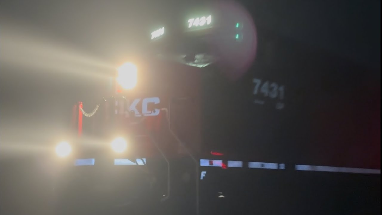 RARE DUO! CP 7431 & UP 6849 at Bolton (DEC 16, 2024) - YouTube