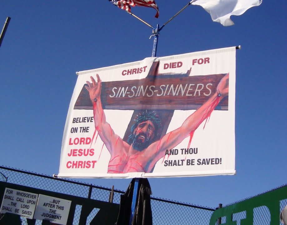 Street Preaching: Do banners work? - YouTube