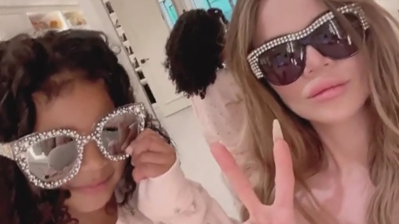 Khloé Kardashian and Daughter True RAP About Being 'Fancy Girls' - YouTube