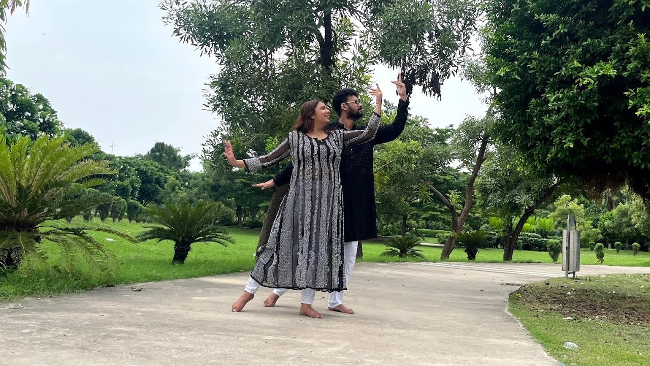 Kinna Sona 🌸🧿| Shraddha Tiwari & Vikram Pathak| Dance cover - YouTube