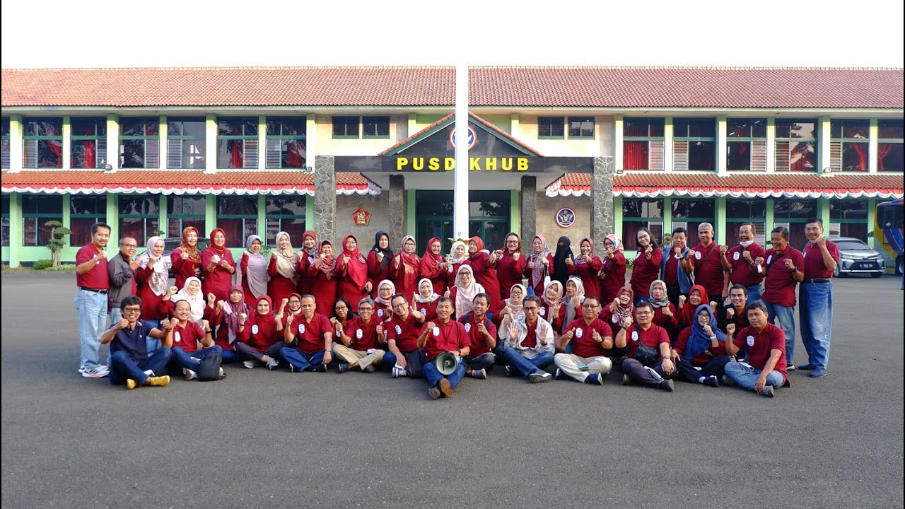 Mengulang Sarapan bersama di PUSDIKHUB - YouTube