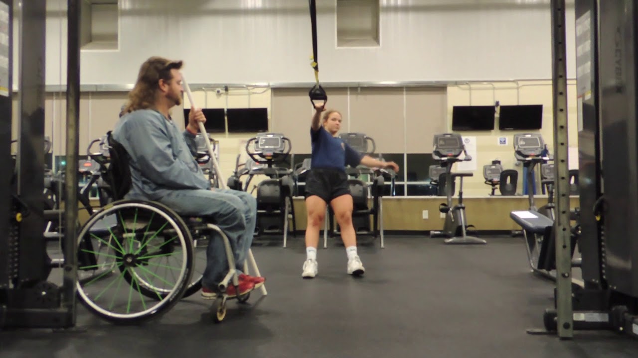 TRX Reach Row - YouTube