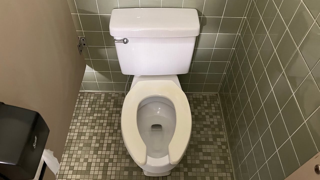 2000s Toto Reliance Toilet - YouTube