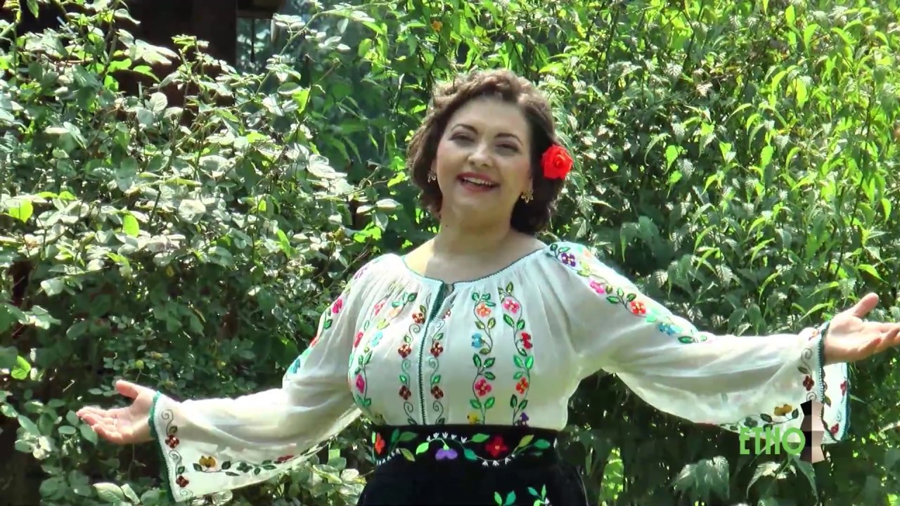 Laura Olteanu - Asta-i soarta ce-o trăiesc (videoclip Etno TV) - YouTube