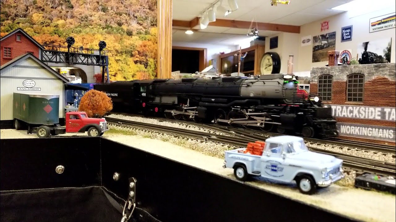 Lionel Vision Line Union Pacific #4014 pulling some Modern Freight ...