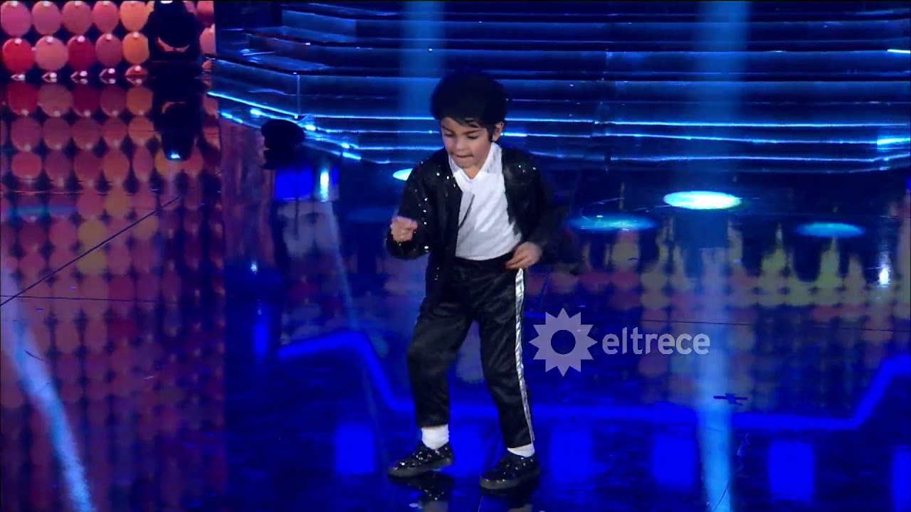 ¡Un mini Michael Jackson! Tiene 5 años y baila igual que el Rey del Pop ...
