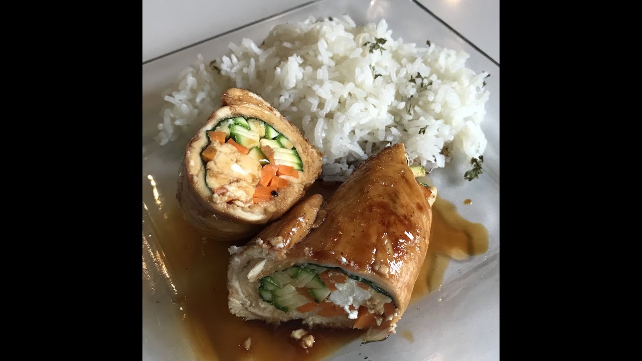 Rollos de pollo rellenos de queso y verdura con salsa teriyaki - YouTube
