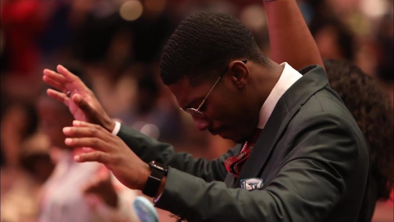 The Full Gospel Holy Temple YC Choir sings “Great Are You Lord” - YouTube