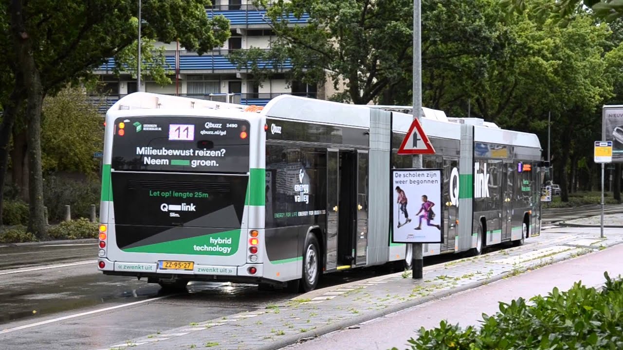 Dubbelgelede bus in dienst genomen in Groningen - YouTube