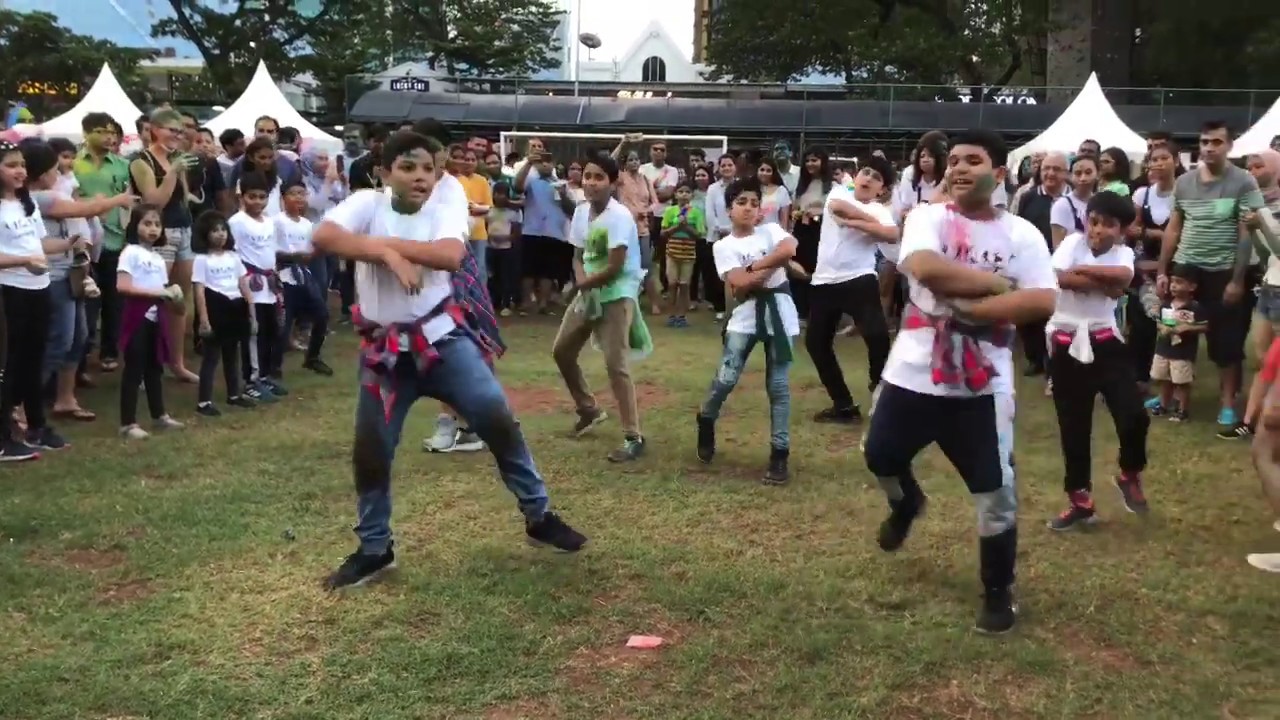 Holi 2019 flash mob jakarta - YouTube