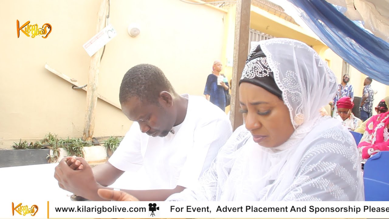 MIDE MARTINS HOLDS PRAYER FOR HER LATE MOTHER FUNMI MARTINS WHO DIED 21 ...