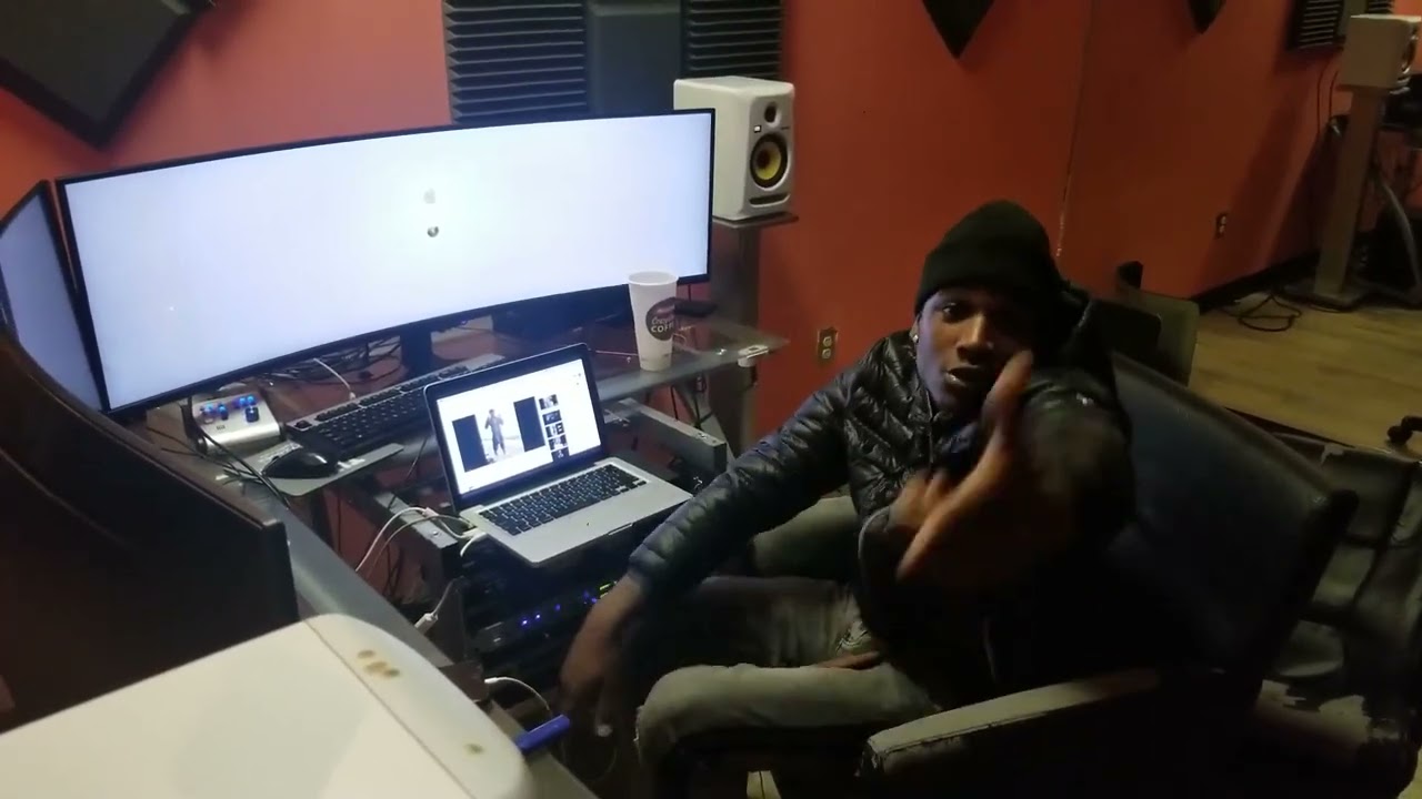 YBB PRODUCTIONS STUDIO 🎤 LIVE SESSION WITH REAL BLEEDA - YouTube