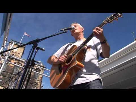 Linlithgow Folk Festival Stage - YouTube