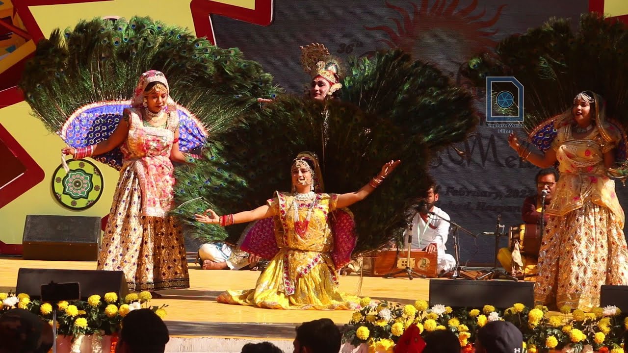 Mayur ( Peacock ) Dance at Surajkund Mela - YouTube