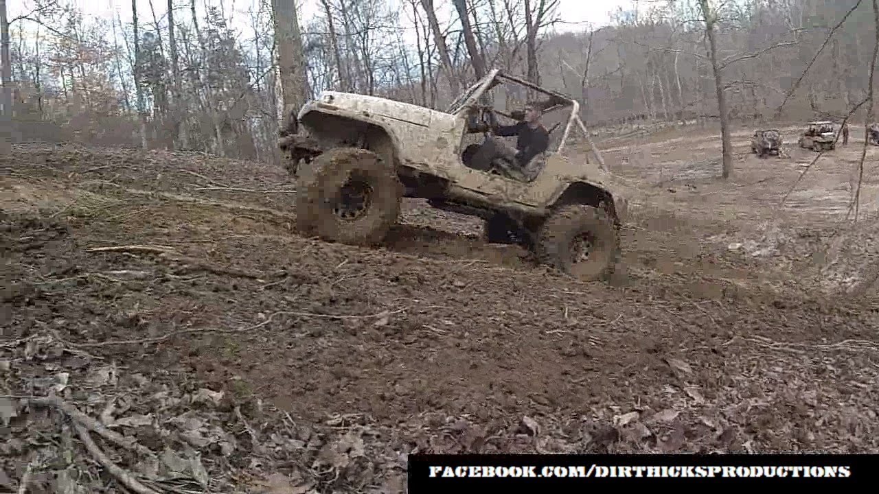 4 CYL JEEP ON 35" BOGGERS - YouTube