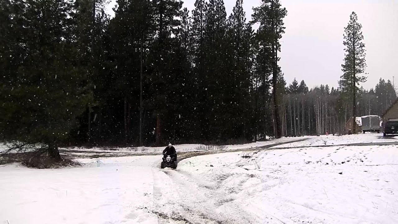 Raptor 90 hill climb in the snow... - YouTube