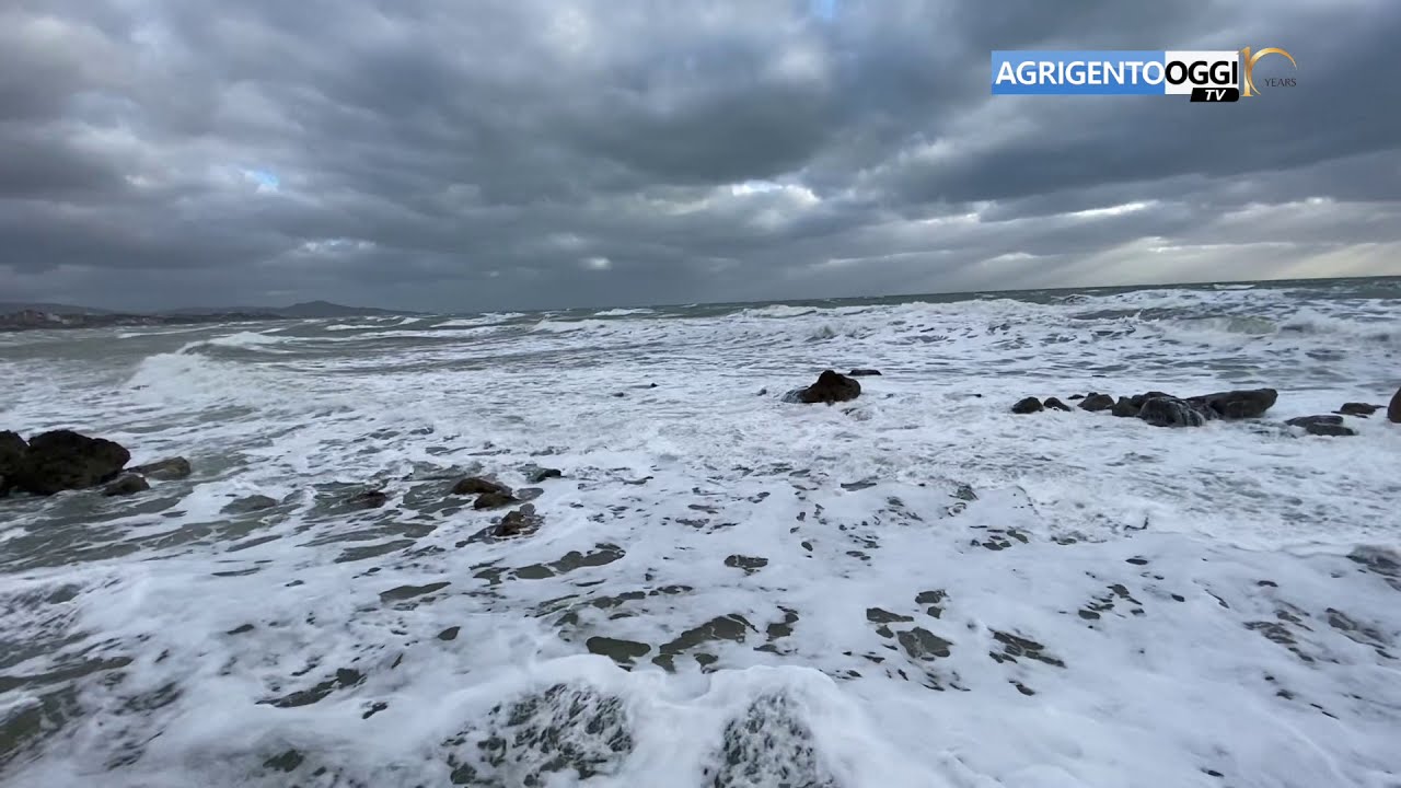 Forte vento di Libeccio, mare in tempesta - YouTube