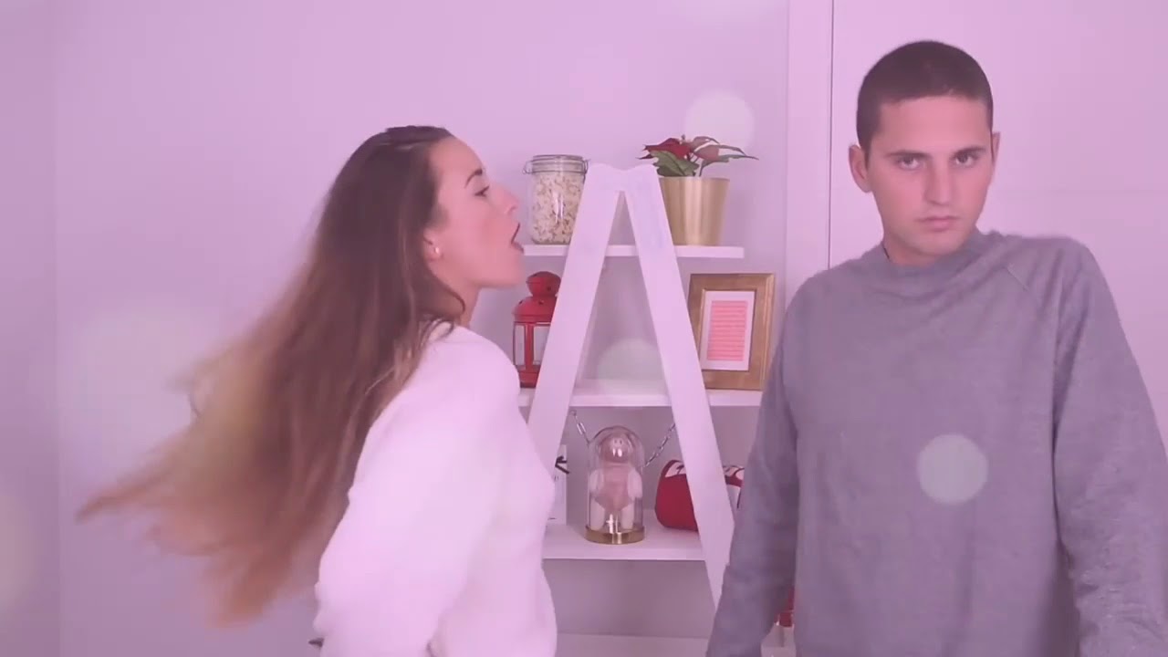 Paula Gonu Y Su Novio (Alex Chiner) bailando Jingle Bells Remix 💗🎅 ...