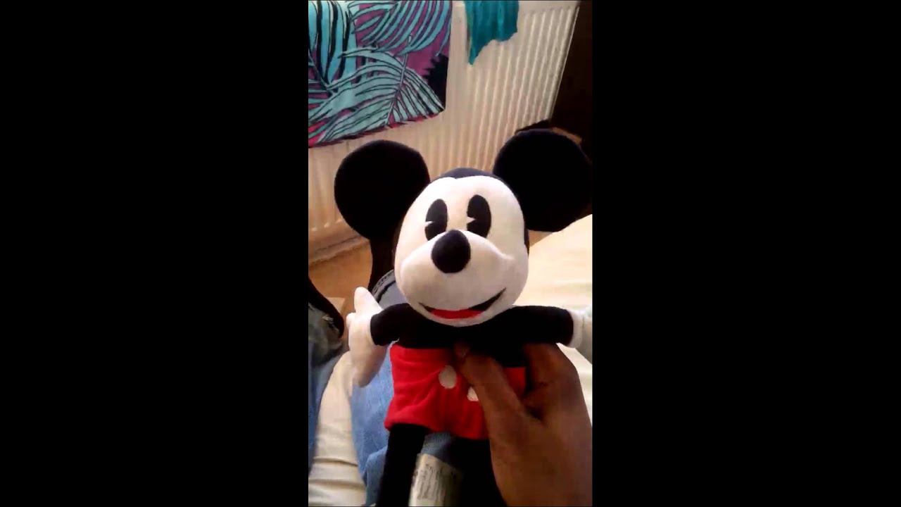 My second video of my mickey mouse impression - YouTube