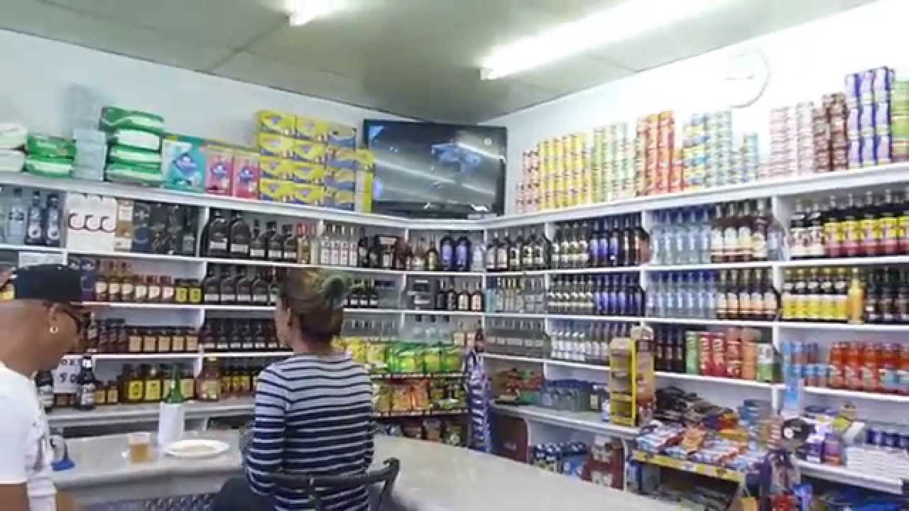 2015 Santo Domingo Colmado en Calle Sánchez - YouTube