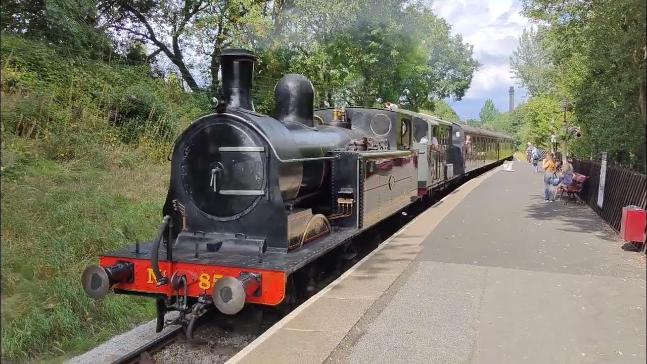 Taff Vale Railway Class O2 & BR D0226 'Vulcan' arriving at Haworth ...