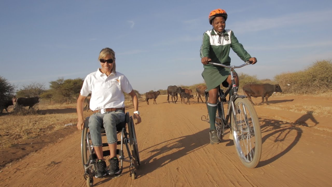 Afrika rollt – mit Botschafterin Edith Wolf-Hunkeler - YouTube