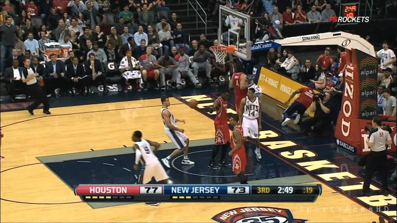 Gerald Green soars for the Windmill Alley-Oop - YouTube