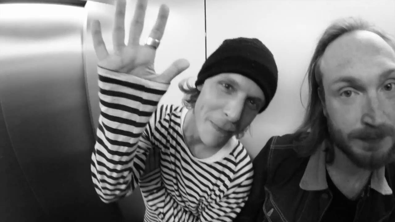 Mr.Gilt & Band /Daniel Gilt - Bitten By A Rottweiler Live (Lyrics in ...