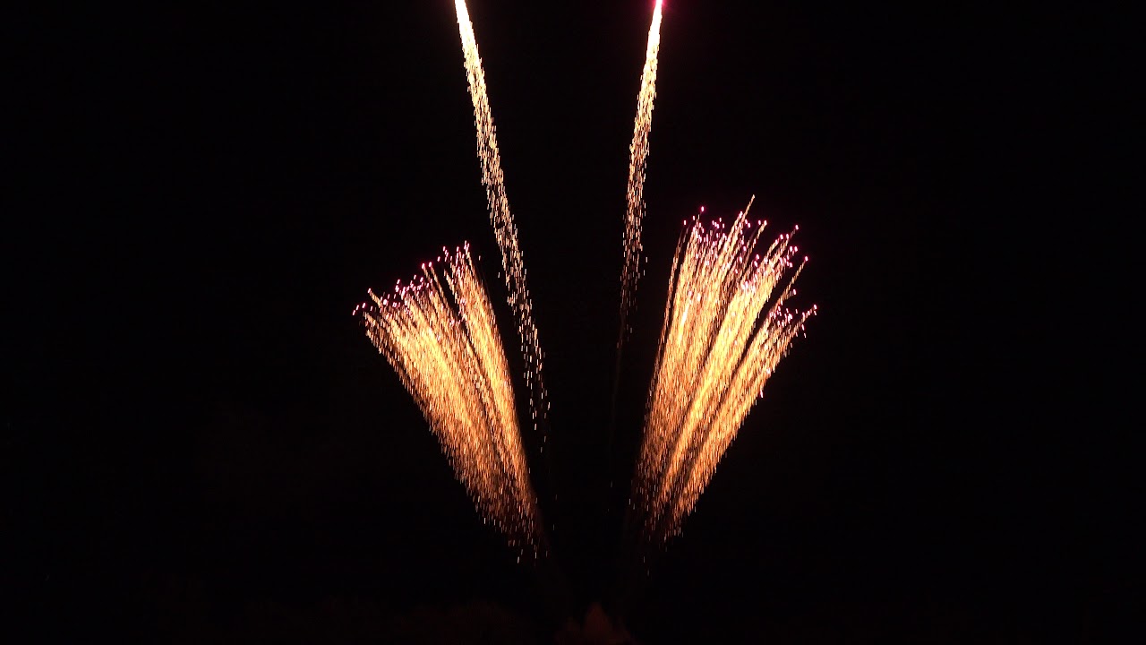 CB30-F12-217 Purple Butterfly, Pyrotrade fireworks - YouTube