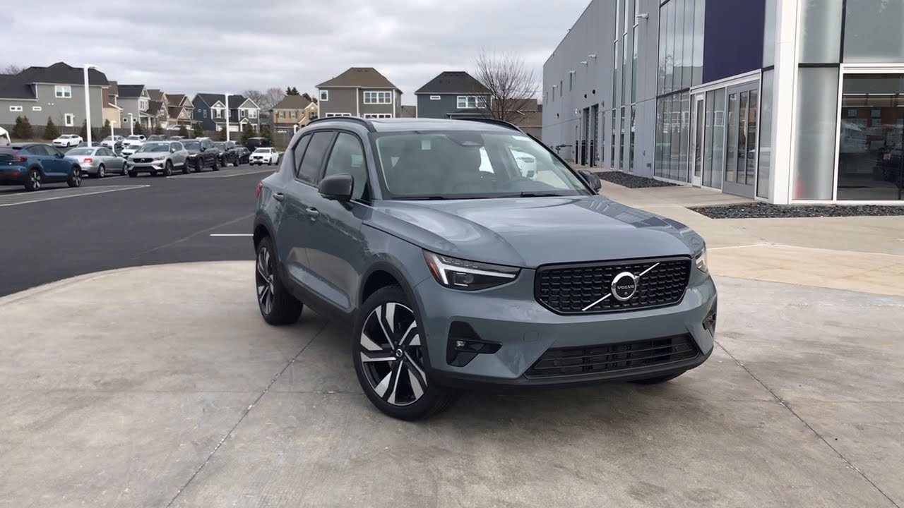 2023 Volvo XC40 Barrington, palatine, lake Zurich, Hoffman estates ...