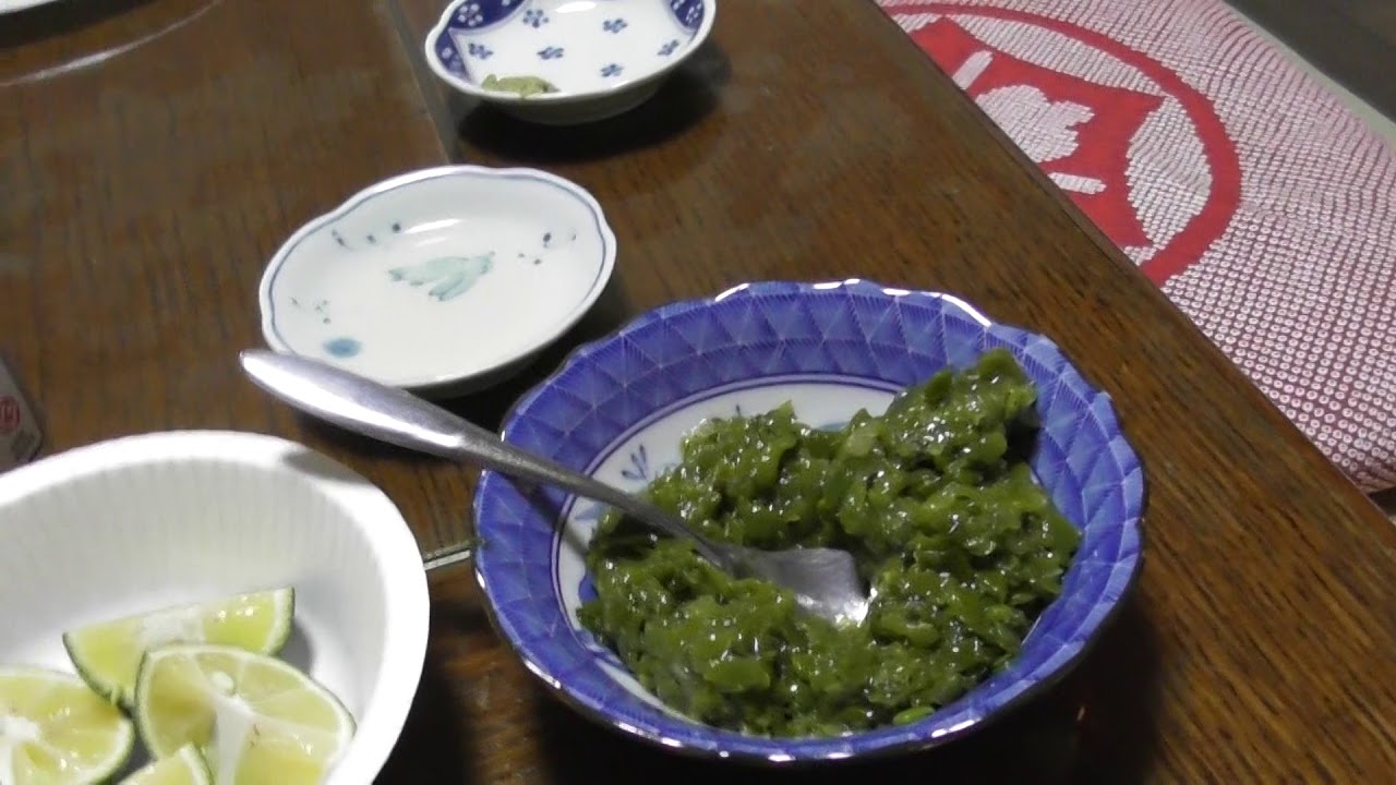 Japanese food mekabu (root of the wakame seaweed) - YouTube