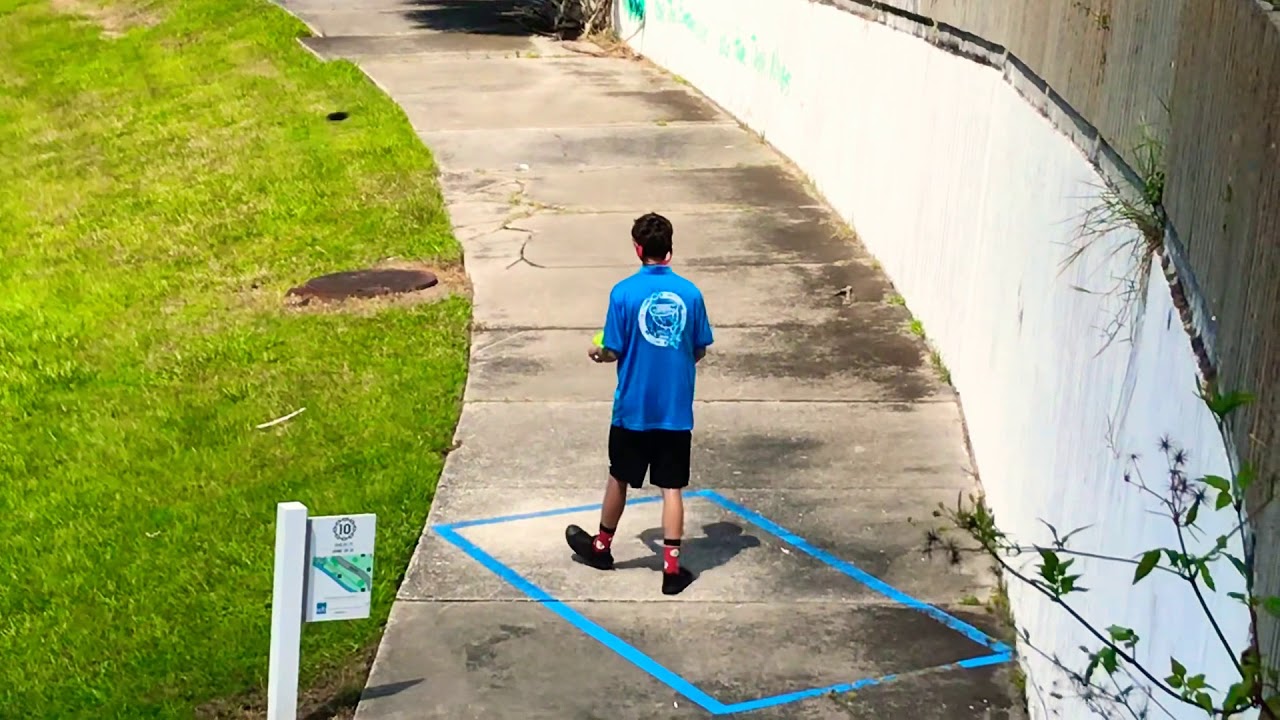 Disc Golf Fail - YouTube