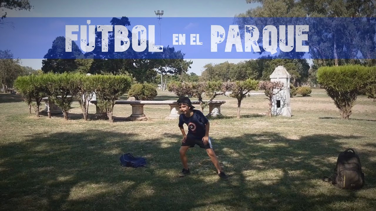Fútbol en el parque - YouTube