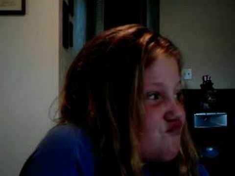 no neck girl - YouTube