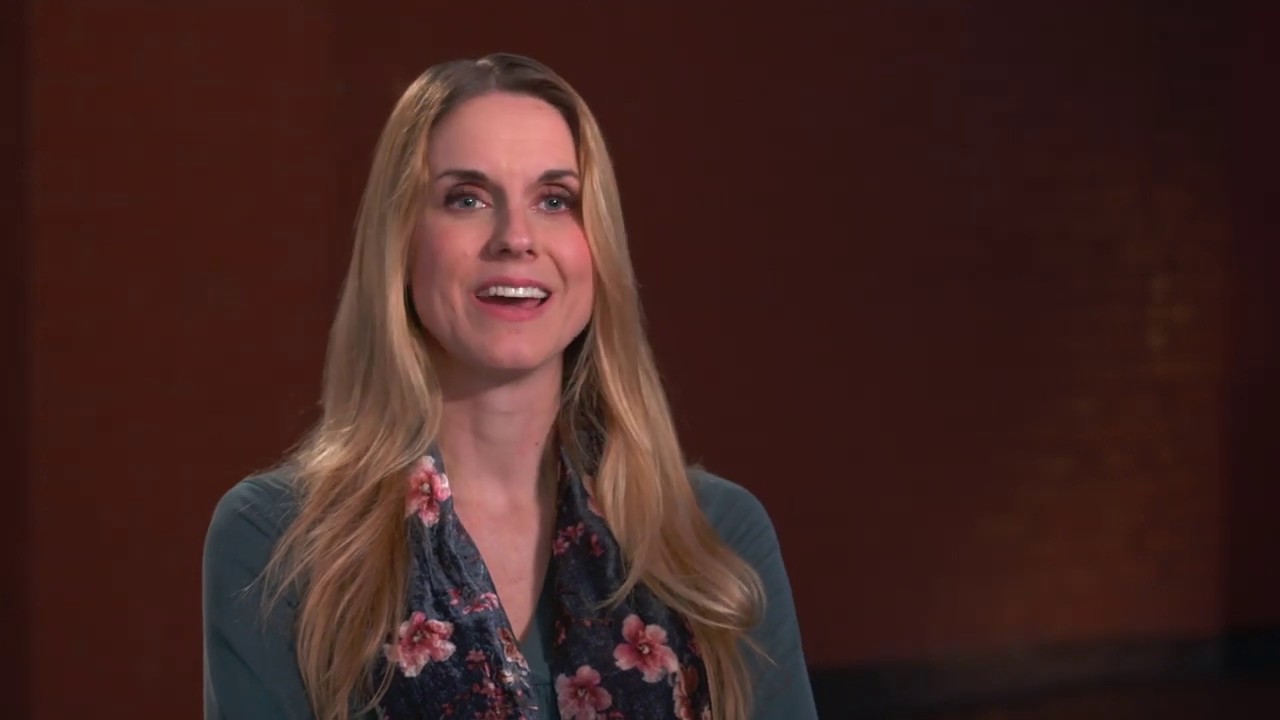Beth Mickle talks about "Motherless Brooklyn" - YouTube