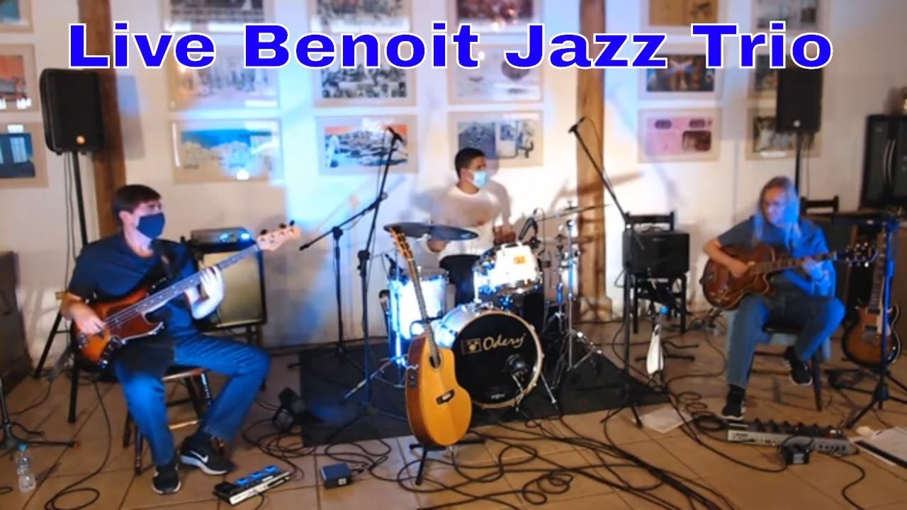 LIVE Benoit Jazz Trio - YouTube