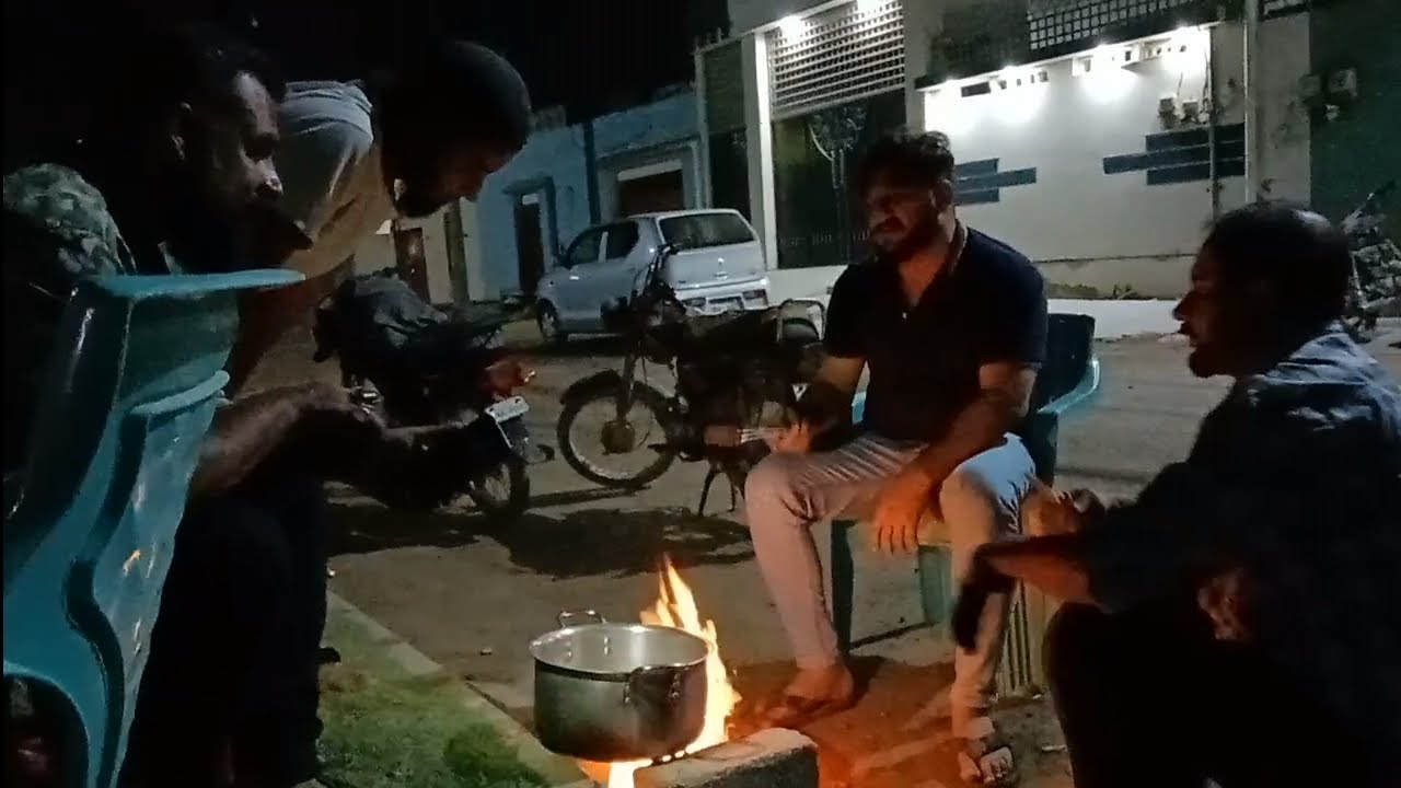 karachi ky shapatar Faizan sami with friends - YouTube