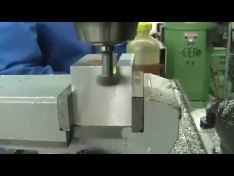 machine de fraisage - YouTube
