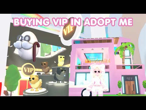BUYING VIP FOR THE FIRST TIME🤑 | Adopt me💕
