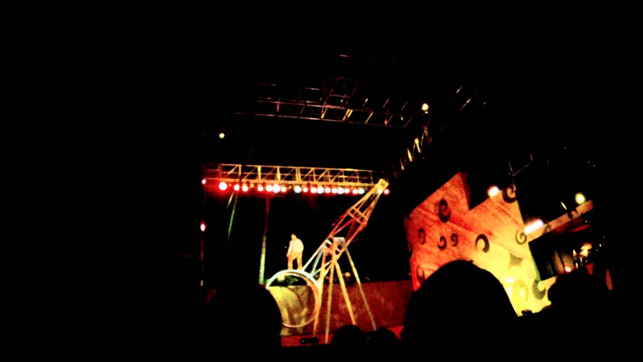 Circus-olay face plant off wheel - YouTube