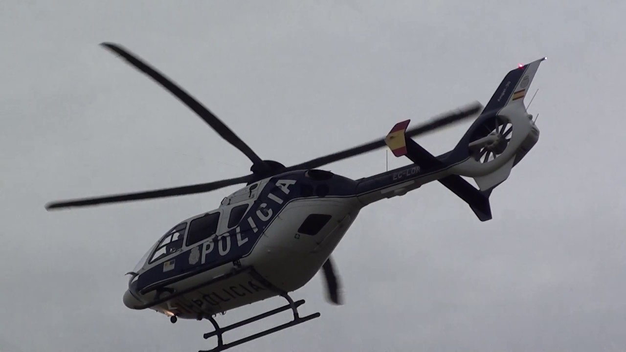Spain Police Eurocopter EC-135 P2 EC-LOR Landing Malaga LEMG - YouTube
